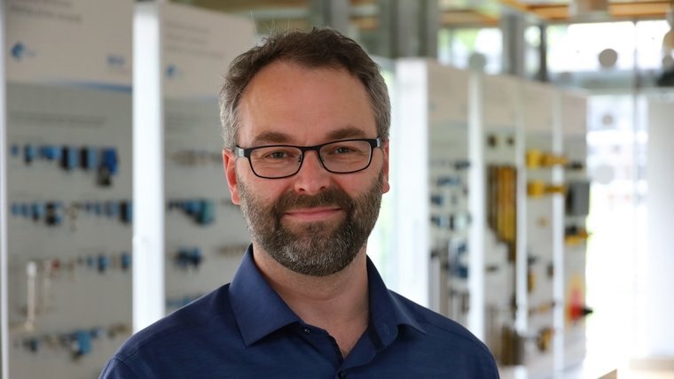 Dr. Christoph Menzel